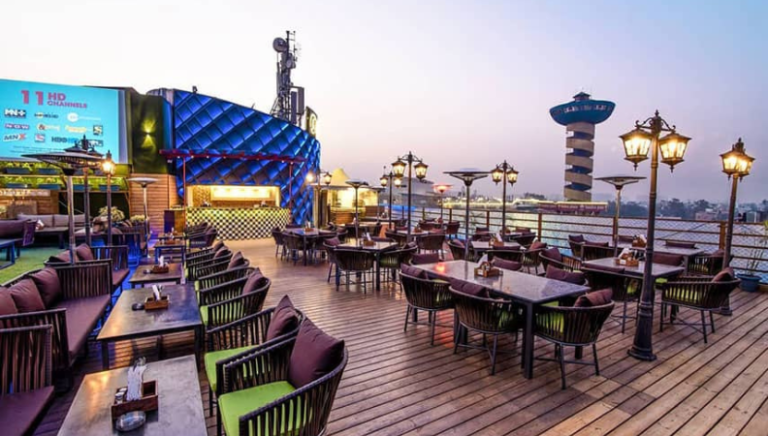 Rooftop Cafes in Delhi – Best Romantic Dining Spots